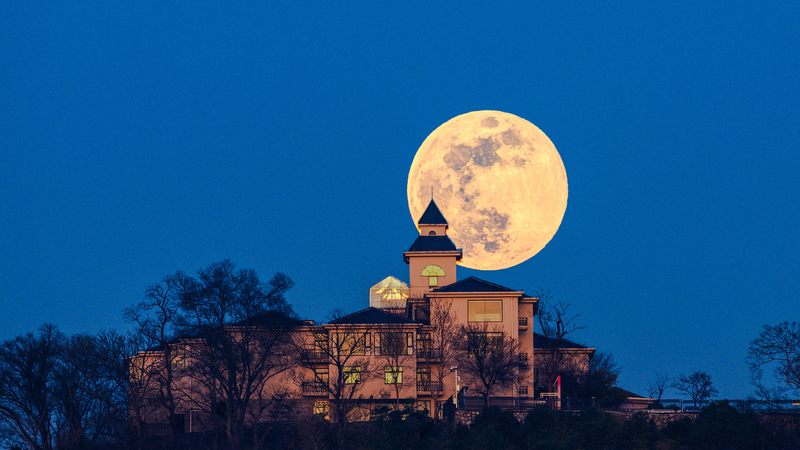 Super Lune du Loup de 2026 Éclaire le Ciel Nocturne - Actu Méridien